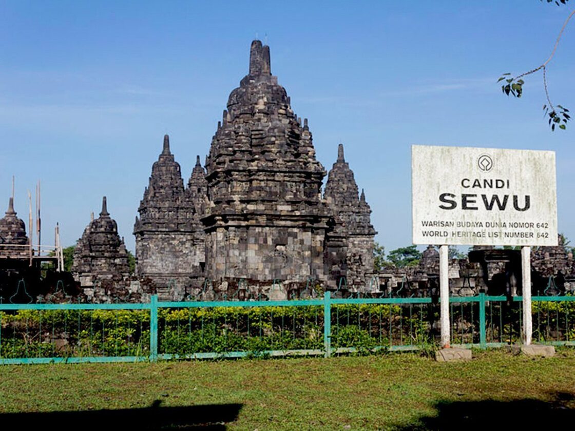 Sewu Temple Buddhist Heritance Inside Prambanan