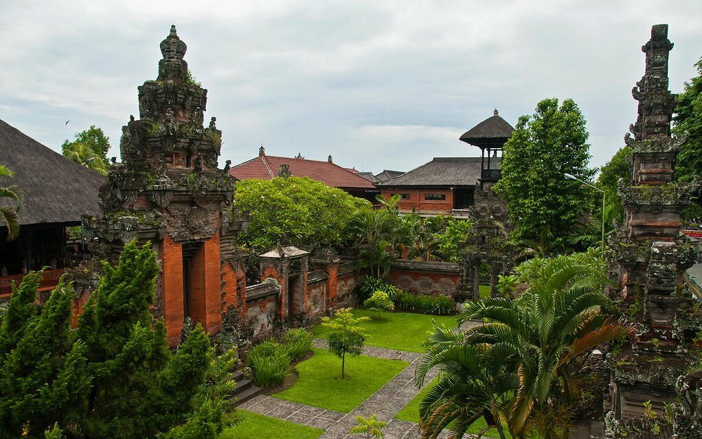 Bali Provincial State Museum Entrance Fee & Collection