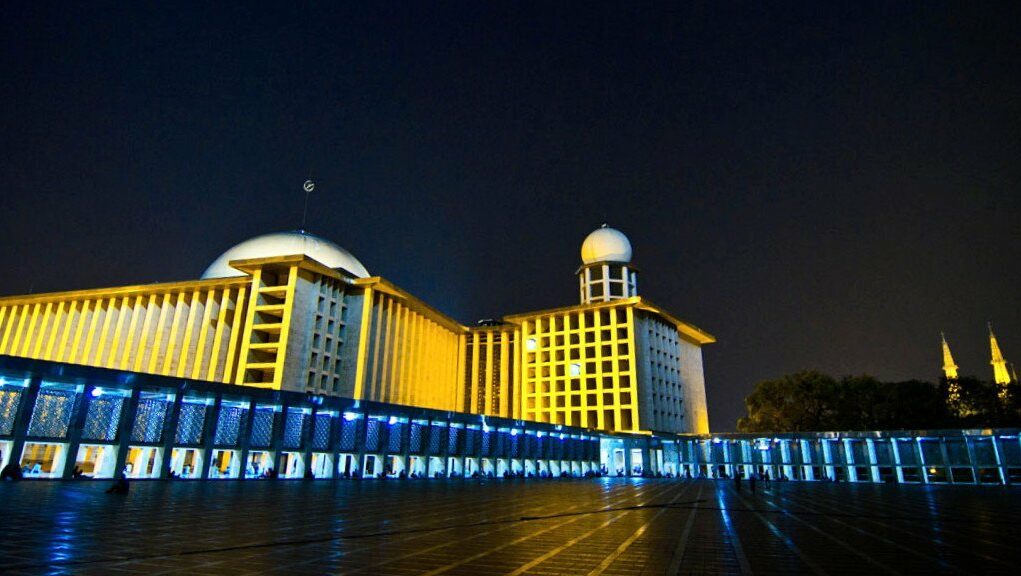 Istiqlal Mosque The Grand Architecture in South East Asia - IdeTrips