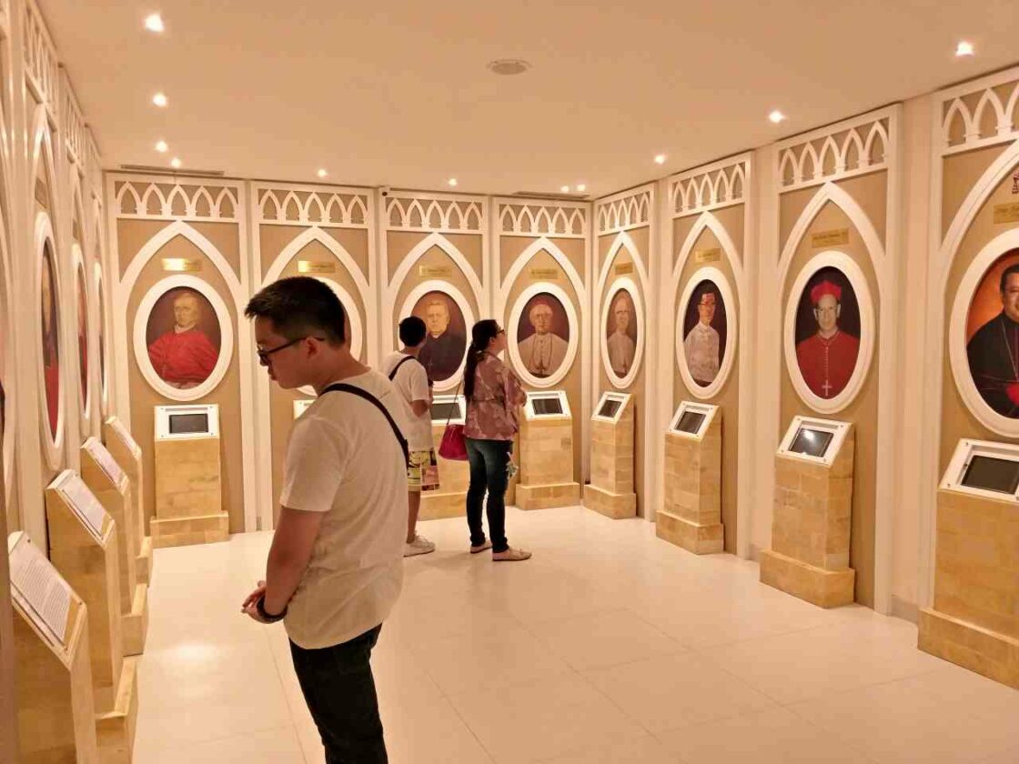 Jakarta Cathedral Church Guide & Museum