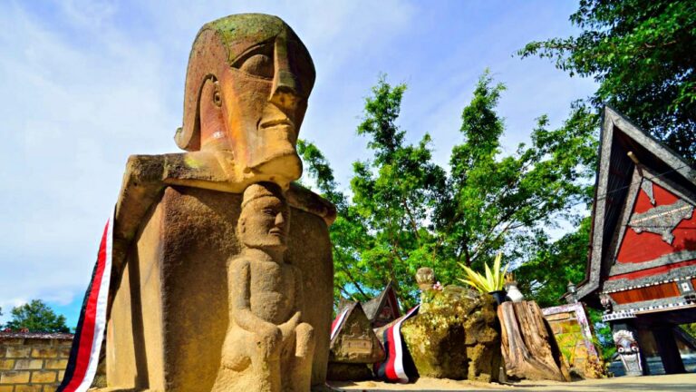 Samosir Island, Activities & Top Destinations - IdeTrips