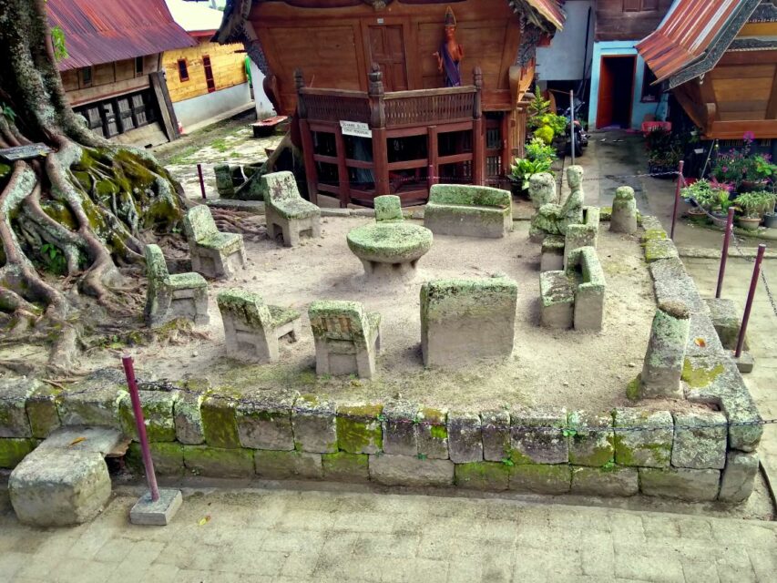 Samosir Island, Activities & Top Destinations - IdeTrips