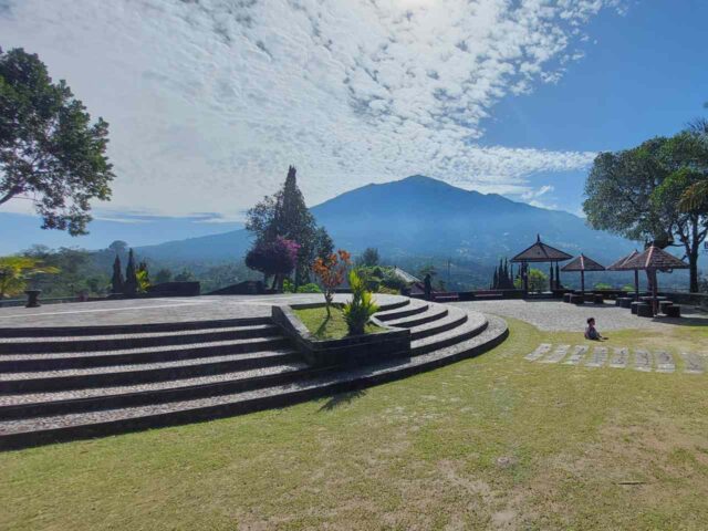 Ketep Pass Entrance Fee & Top Attraction