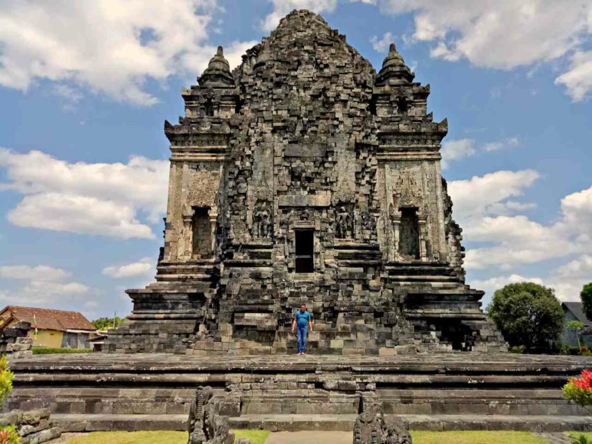 Kalasan Temple Attraction & Entrance Fee - IdeTrips