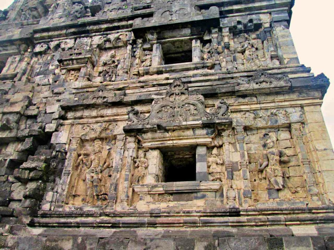 Sari Temple (Candi Sari) Attraction & Entrance Fee