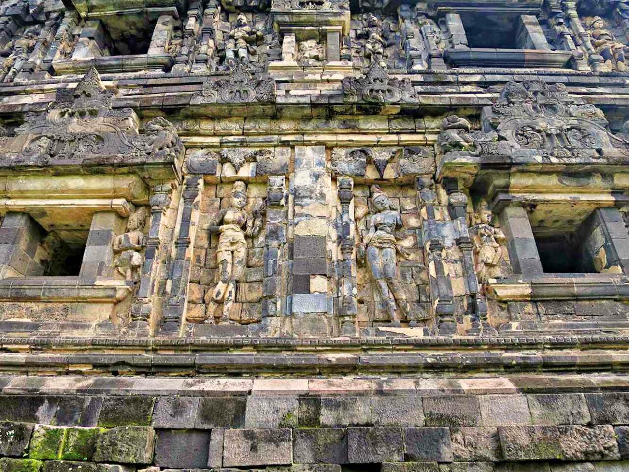 Sari Temple (Candi Sari) Attraction & Entrance Fee