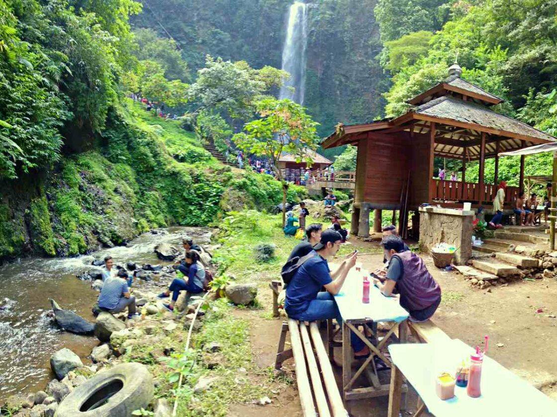 Curug Cimahi Attraction & Entrance Fee - IdeTrips