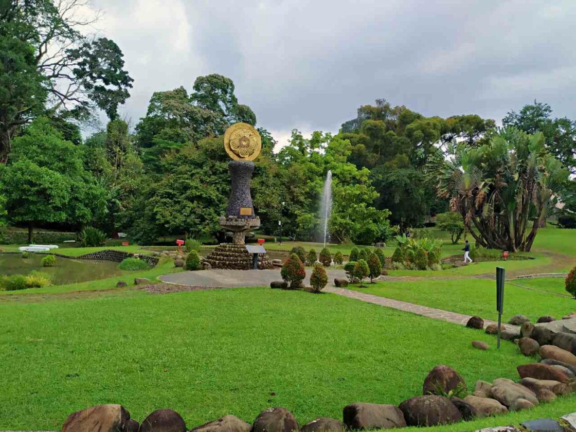Bogor Botanical Gardens, Guide & Entrance Ticket