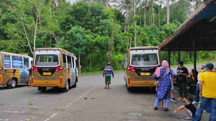 Lempuyang Temple Guide, Activities & Entrance Fee