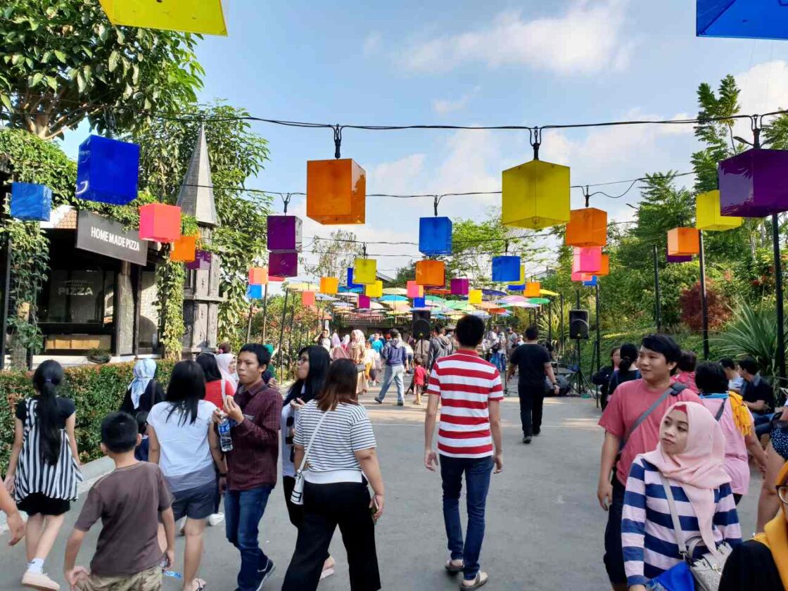 Punclut Ciumbuleuit Culinary Spot & Top Activities - IdeTrips