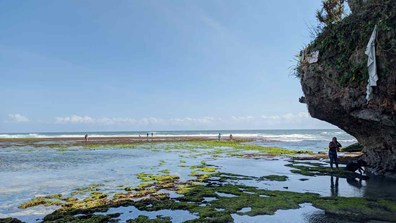 Sundak Beach Guide To Explore & Top Activities